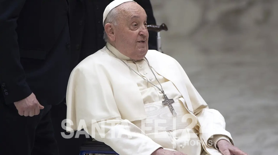 Se agrava la salud del Papa Francisco: padece una neumonía bilateral